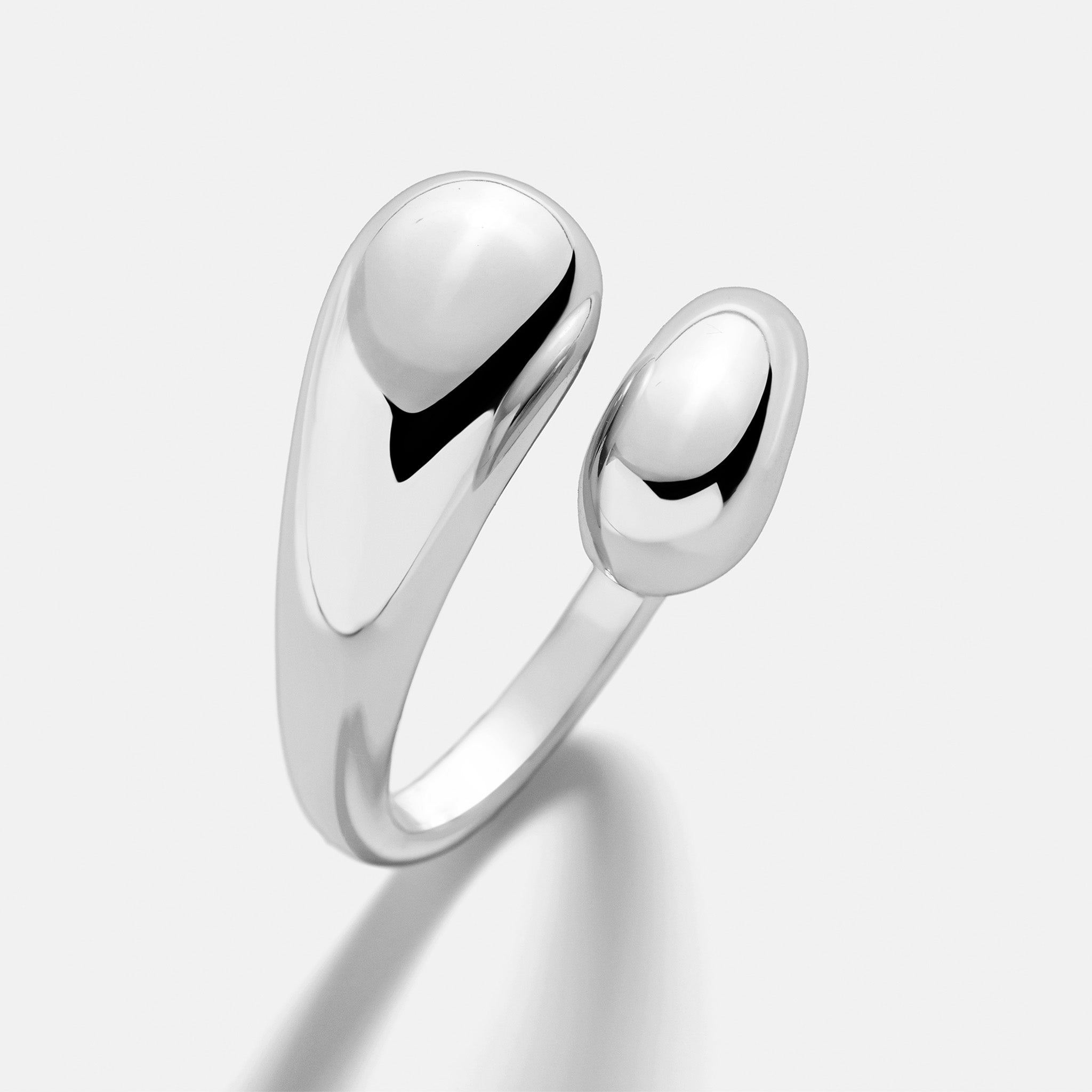 Emeri Ring – Alexa Kelley